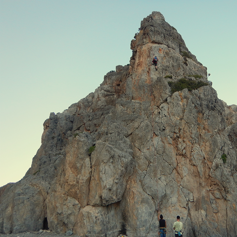 Crete, the climbing experience – Moves by Nature